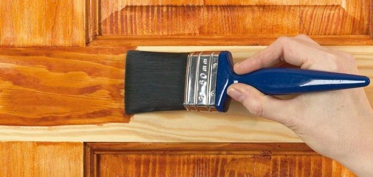 Tipos de Verniz: conheça a aplicação de cada um deles